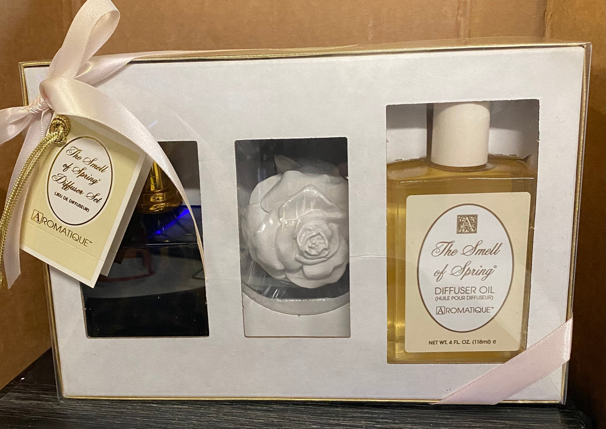 The Smell of Spring flower Diffuser Set - By Aromatique – Courtney ...